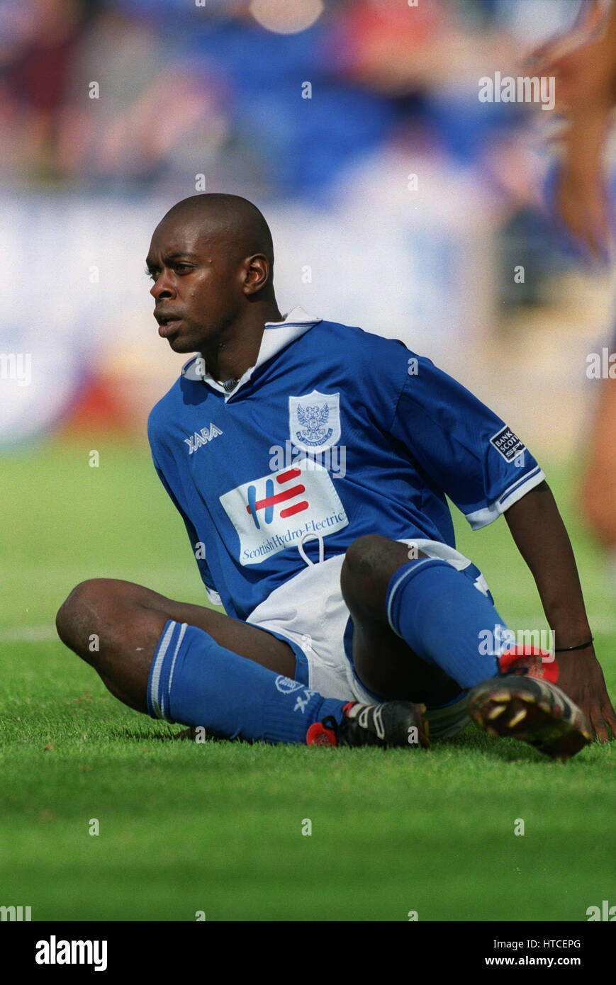 MIGUEL SIMAO ST JOHNSTONE FC 14 August 1999 Stock Photo - Alamy