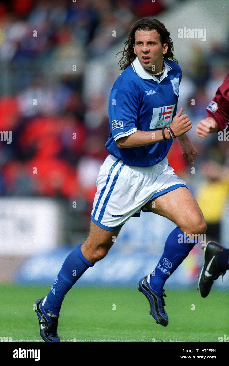 NICK DASOVIC ST JOHNSTONE FC 14 August 1999 Stock Photo - Alamy