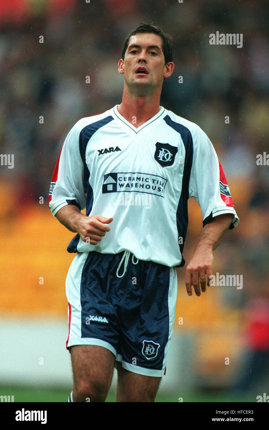 WILLIE FALCONER DUNDEE FC 14 August 1999 Stock Photo - Alamy