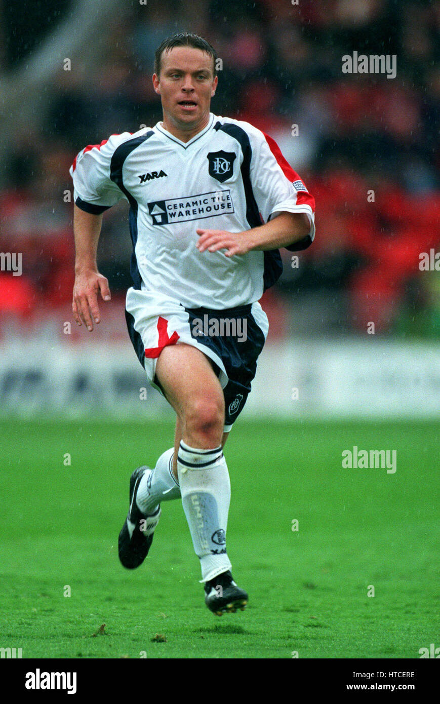 GAVIN RAE DUNDEE FC 14 August 1999 Stock Photo - Alamy