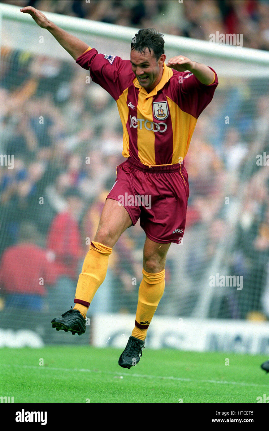 PETER BEAGRIE BRADFORD CITY V SHEFFIELD WED 14 August 1999 Stock Photo ...