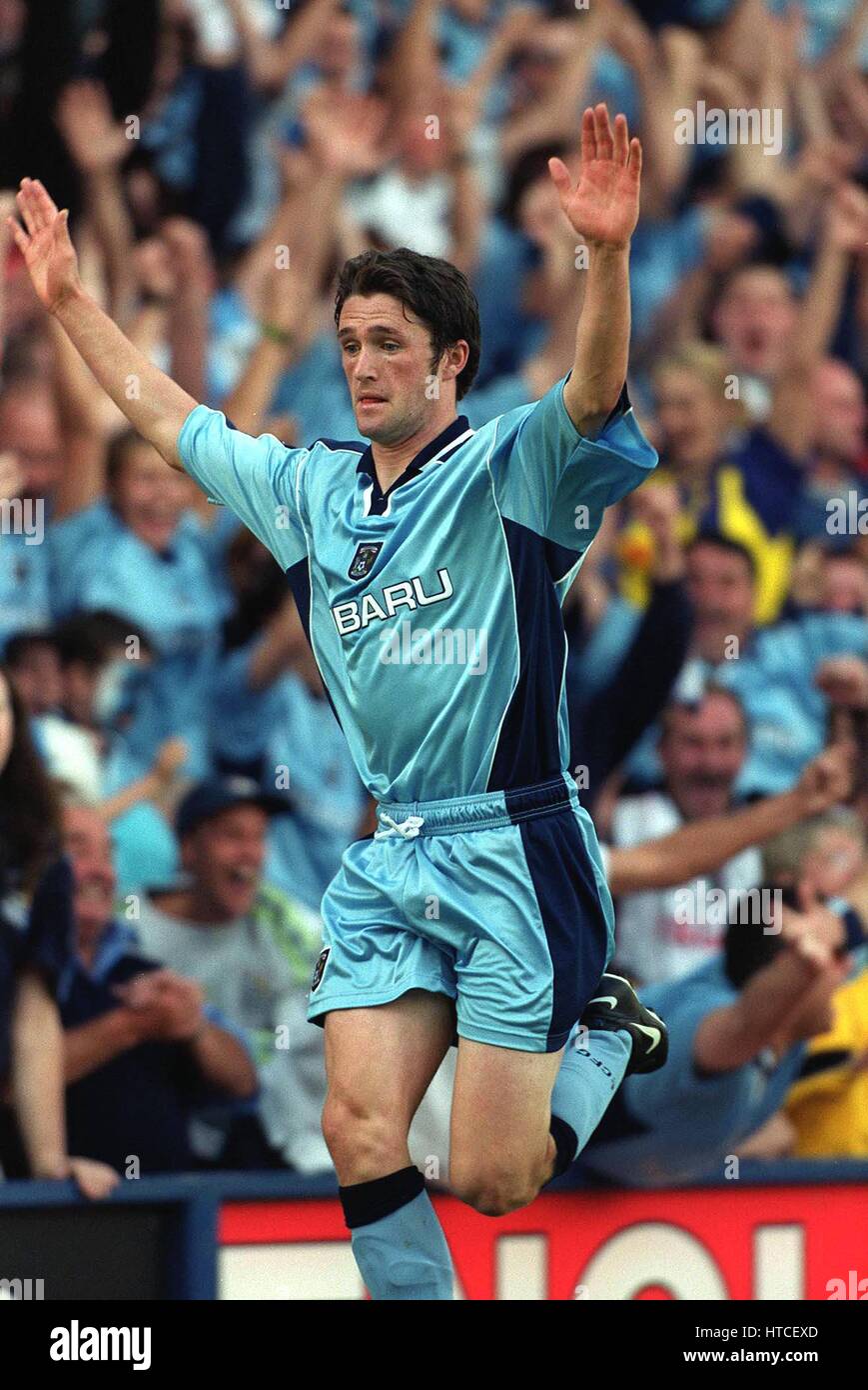 ROBBIE KEANE COVENTRY CITY V DERBY COUNTY 19 August 1999 Stock Photo ...