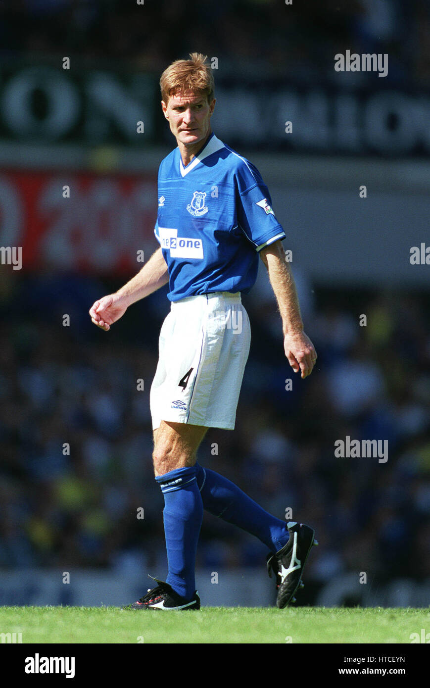 RICHARD GOUGH EVERTON FC 21 August 1999 Stock Photo - Alamy