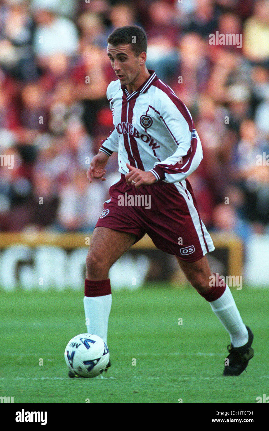 PAUL RITCHIE HEART OF MIDLOTHIAN FC 22 August 1999 Stock Photo - Alamy