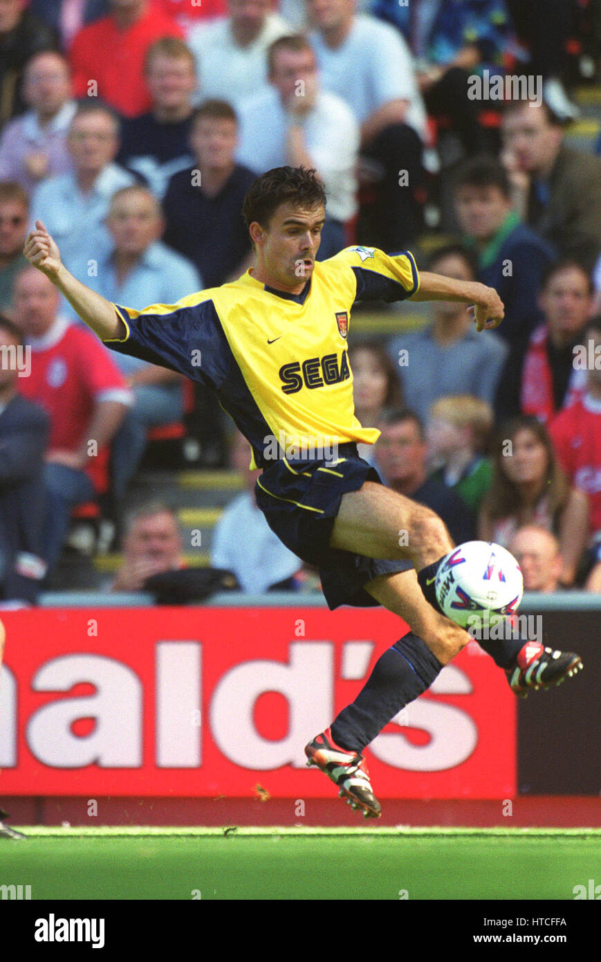 Arsenal overmars hi-res stock photography and images - Alamy Arsenal overmars hi-res stock photography and images - Alamy