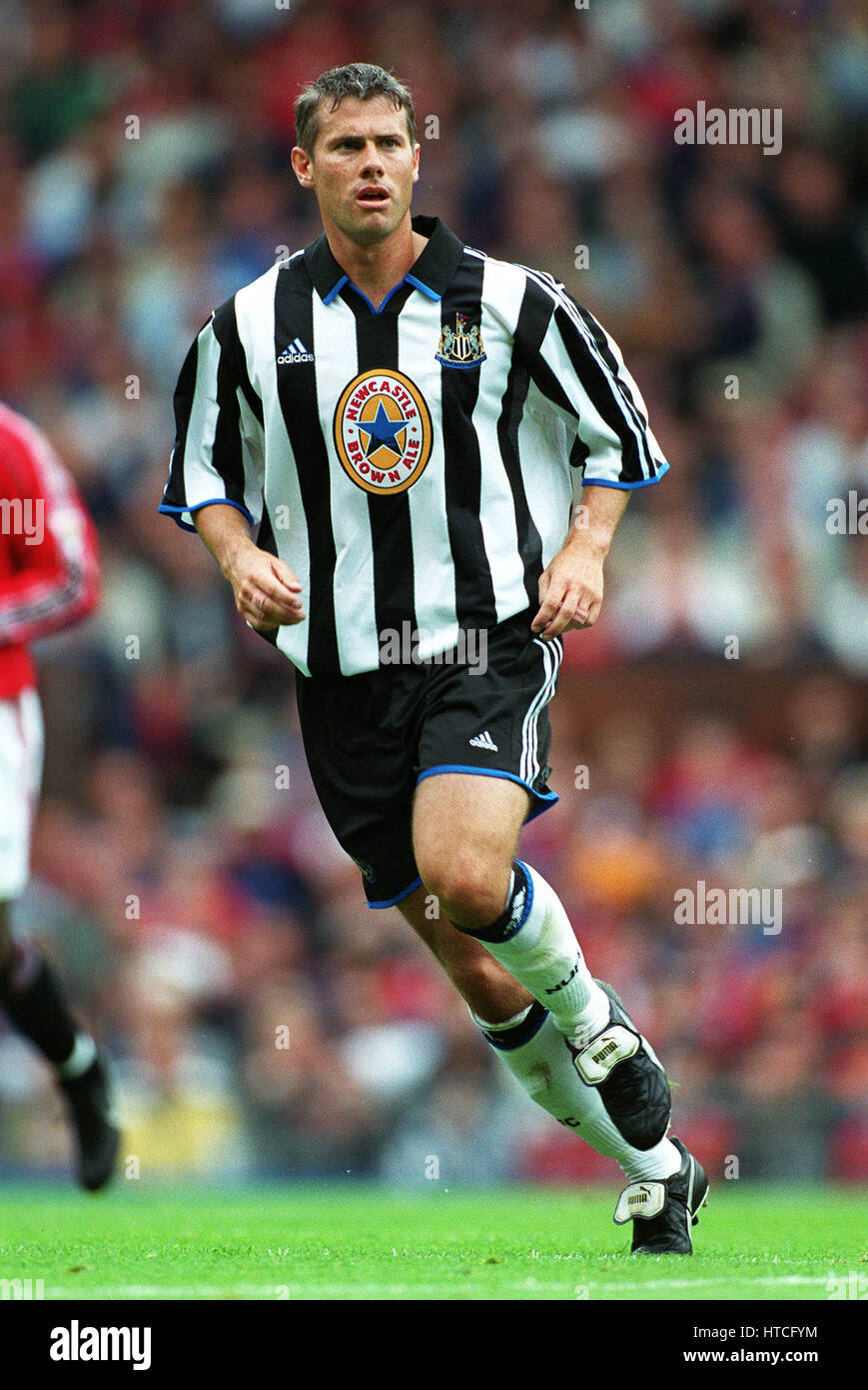 ROBERT LEE NEWCASTLE UNITED FC 29 August 1999 Stock Photo - Alamy