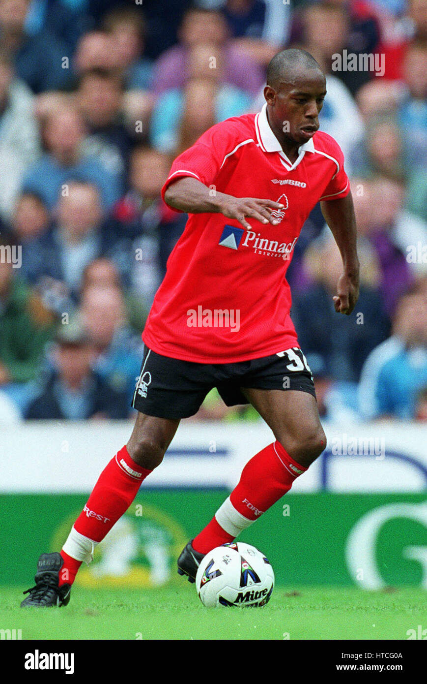 IAN WRIGHT NOTTINGHAM FOREST FC 29 August 1999 Stock Photo - Alamy