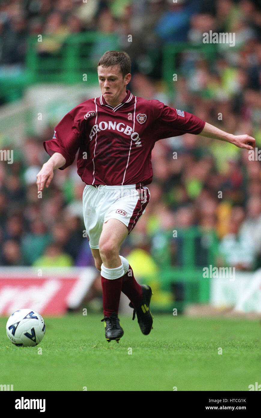 GARY NAYSMITH HEART OF MIDLOTHIAN FC 29 August 1999 Stock Photo - Alamy