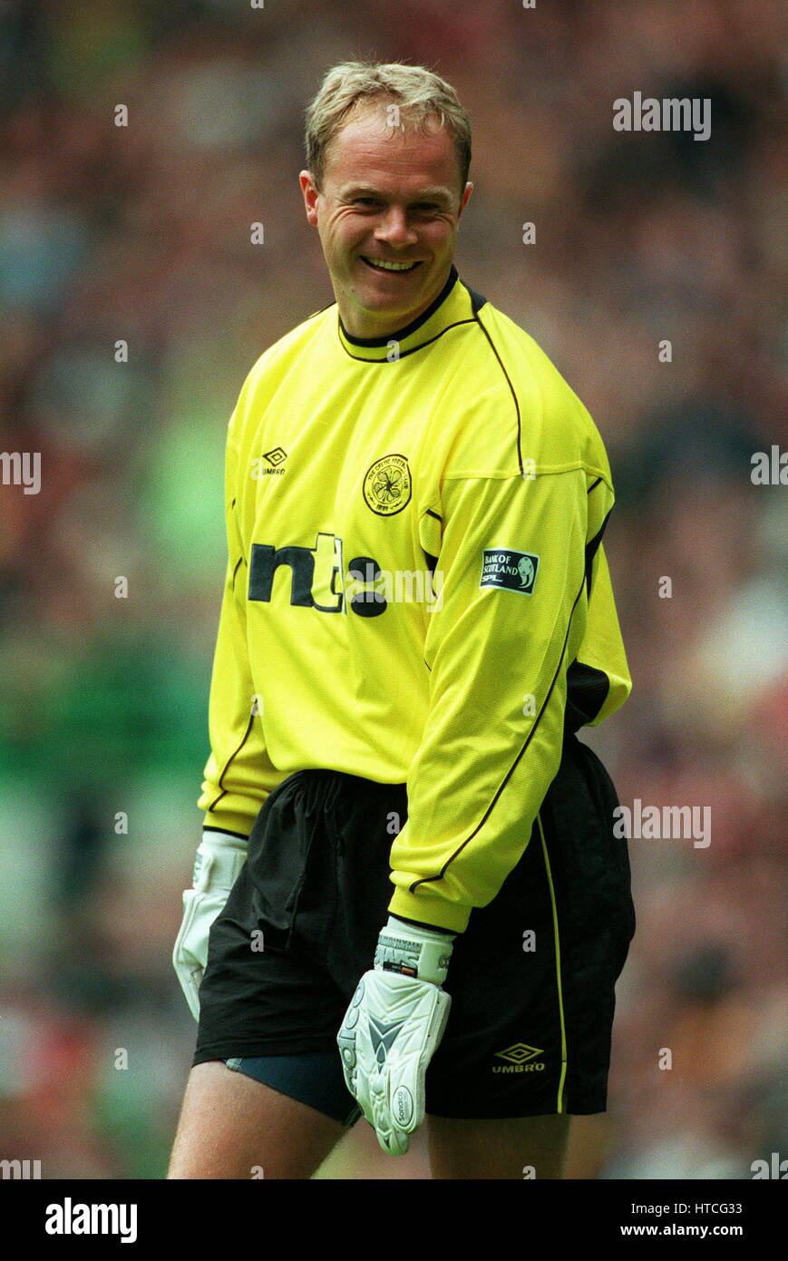 JONATHAN GOULD GLASGOW CELTIC FC 29 August 1999 Stock Photo - Alamy