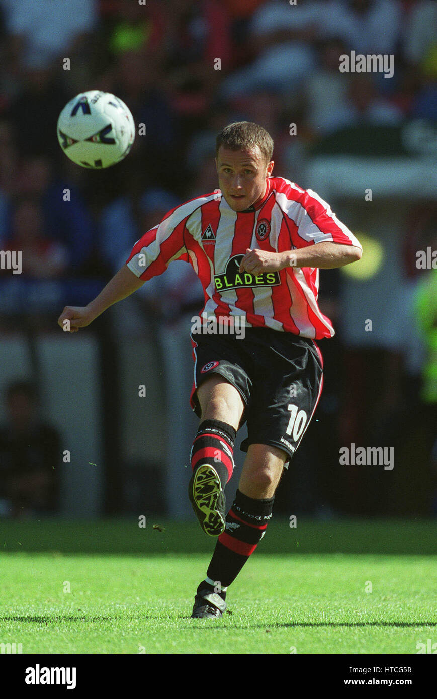 PAUL DEVLIN SHEFFIELD UNITED FC 04 September 1999 Stock Photo - Alamy