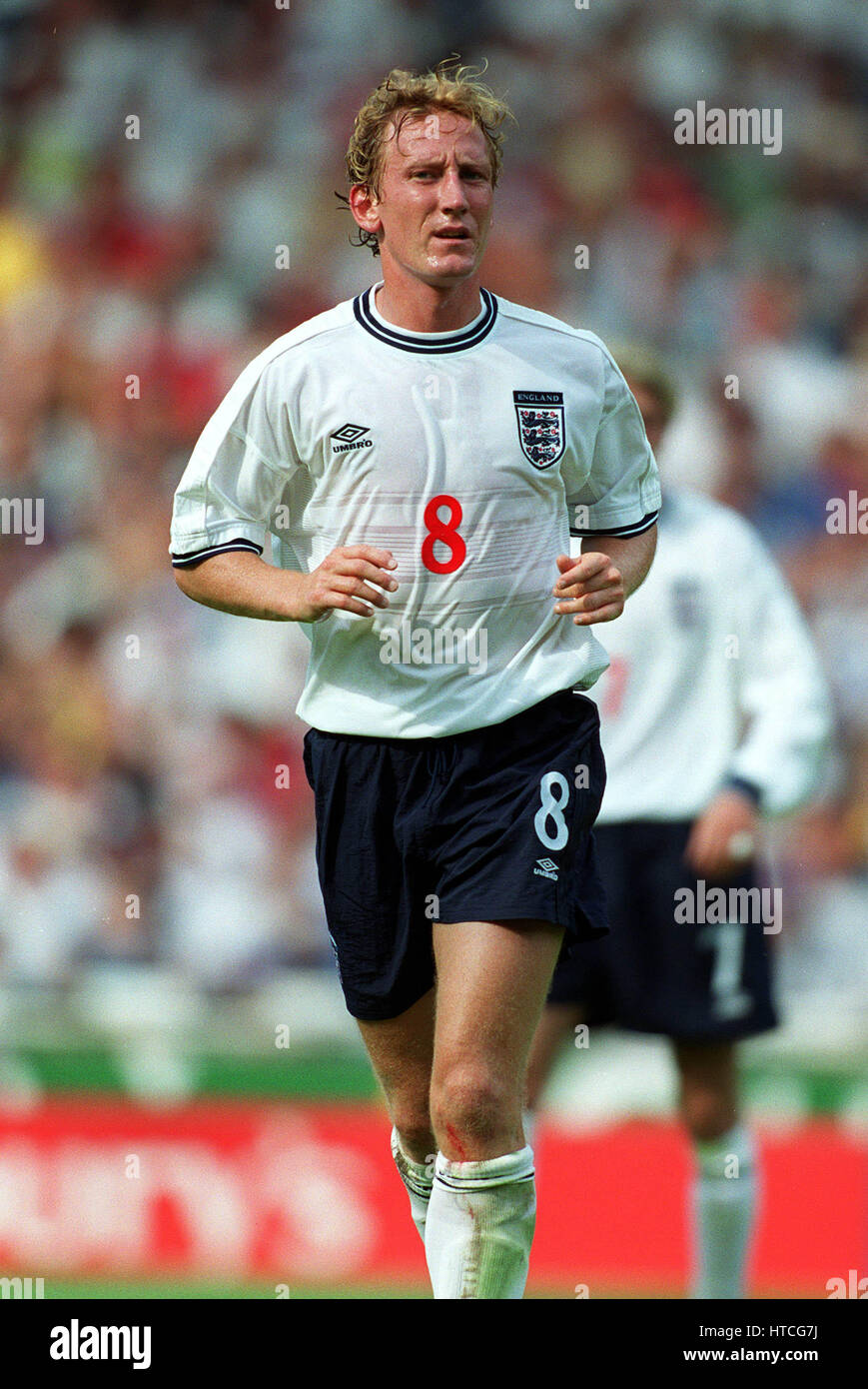 RAY PARLOUR ENGLAND & ARSENAL FC 04 September 1999 Stock Photo - Alamy