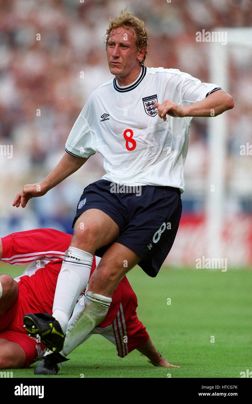 RAY PARLOUR ENGLAND & ARSENAL FC 04 September 1999 Stock Photo - Alamy