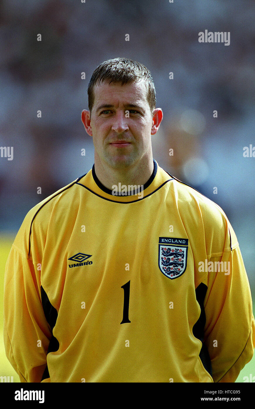 NIGEL MARTYN ENGLAND & LEEDS UNITED FC 04 September 1999 Stock Photo ...