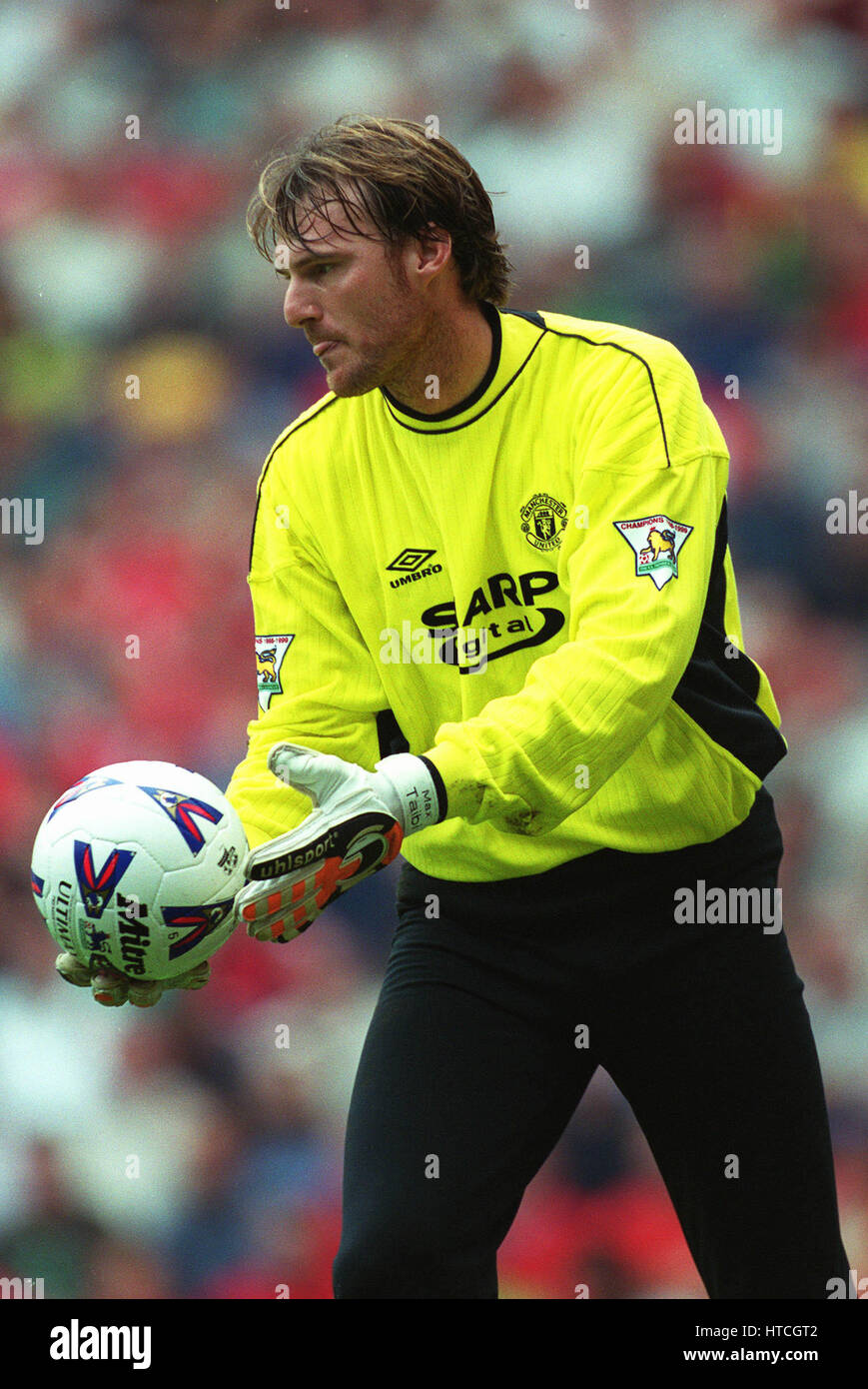 Massimo taibi manchester united fc hi-res stock photography and images ...