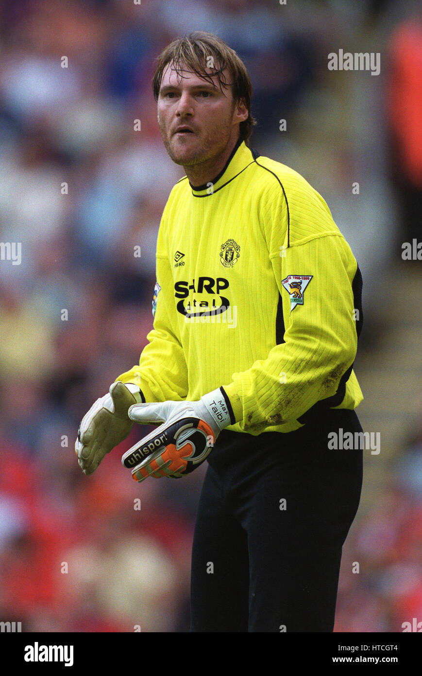 MASSIMO TAIBI MANCHESTER UNITED FC 11 September 1999 Stock Photo - Alamy