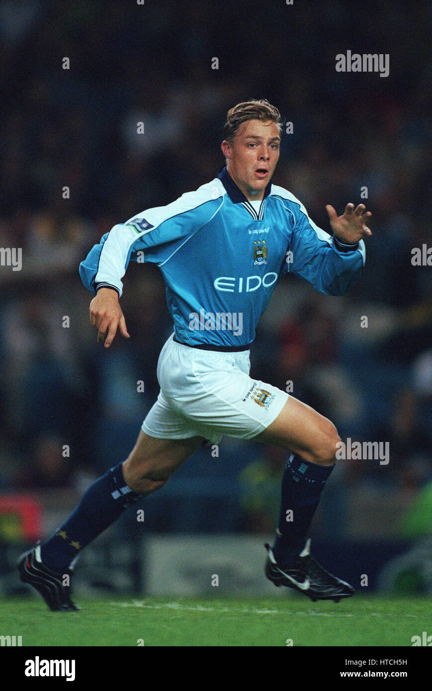 DANNY ALLSOPP MANCHESTER CITY FC 15 September 1999 Stock Photo - Alamy