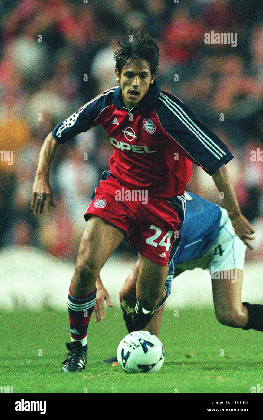 ROQUE SANTA CRUZ BAYERN MUNCHEN FC 21 September 1999 Stock Photo - Alamy