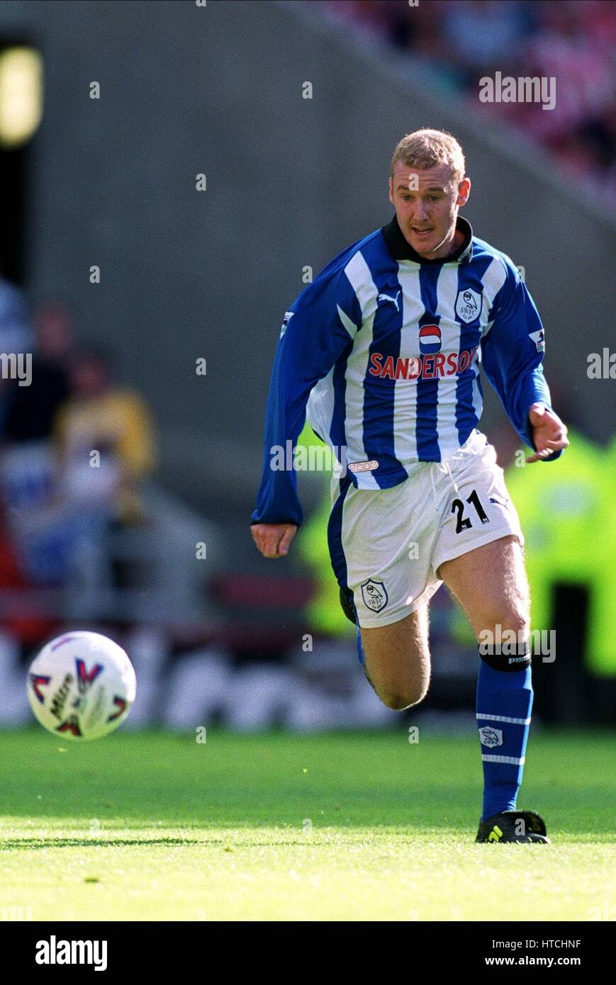 LEE BRISCOE SHEFFIELD WEDNESDAY FC 23 September 1999 Stock Photo - Alamy