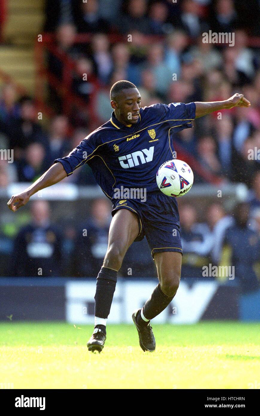 JASON EUELL WIMBLEDON FC 26 September 1999 Stock Photo - Alamy