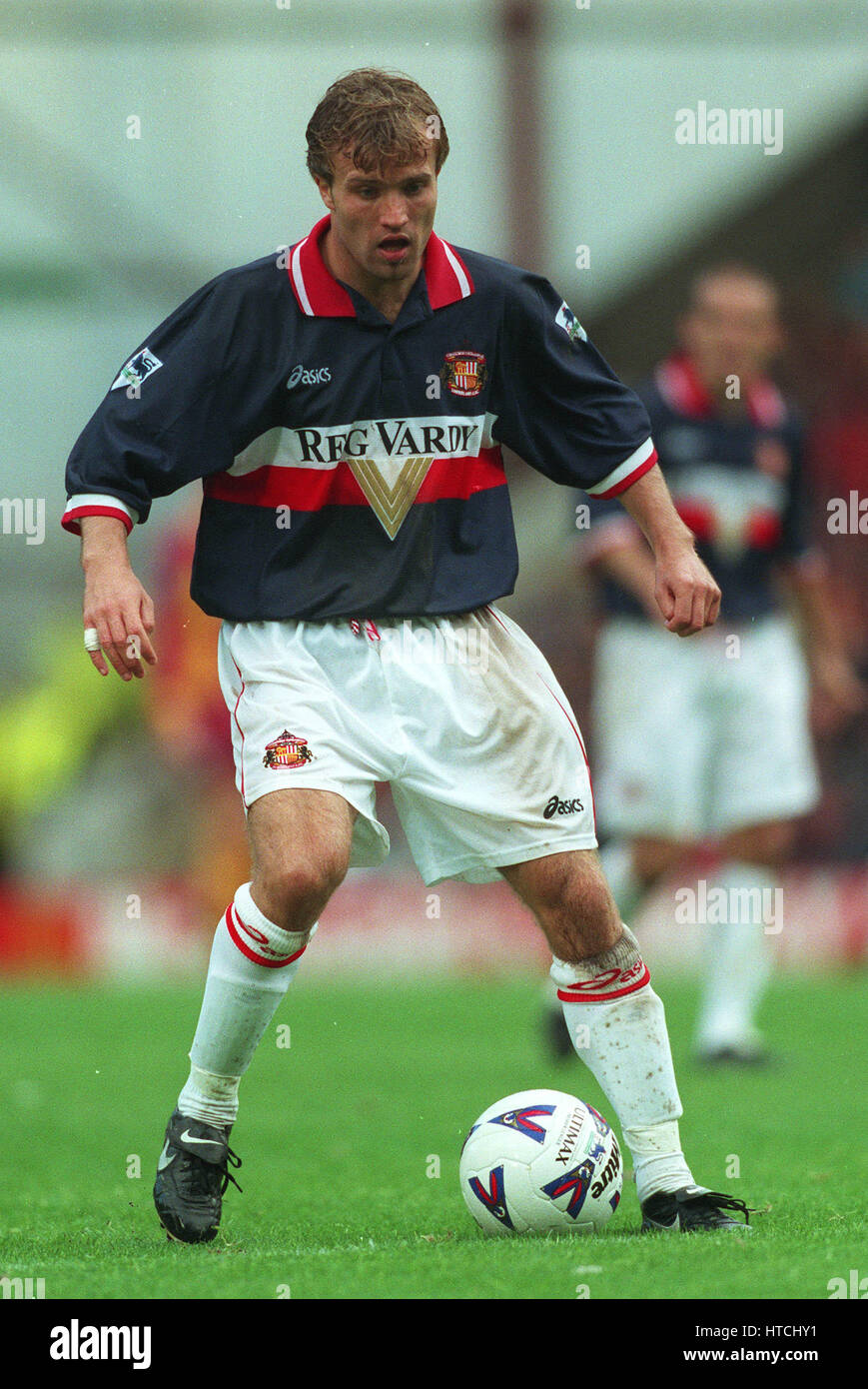 MICHAEL GRAY SUNDERLAND FC 01 October 1999 Stock Photo - Alamy