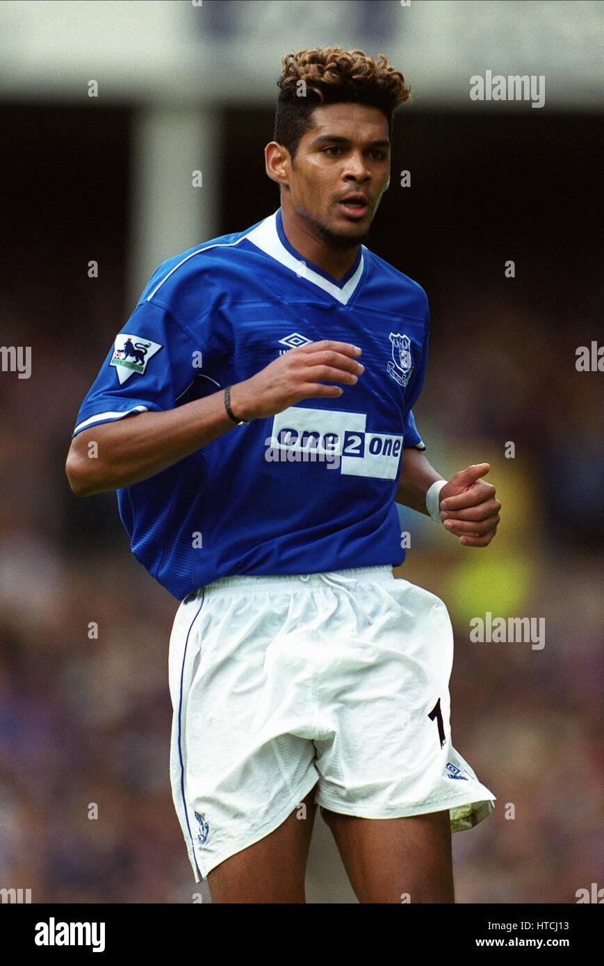 ABEL XAVIER EVERTON FC 01 October 1999 Stock Photo - Alamy