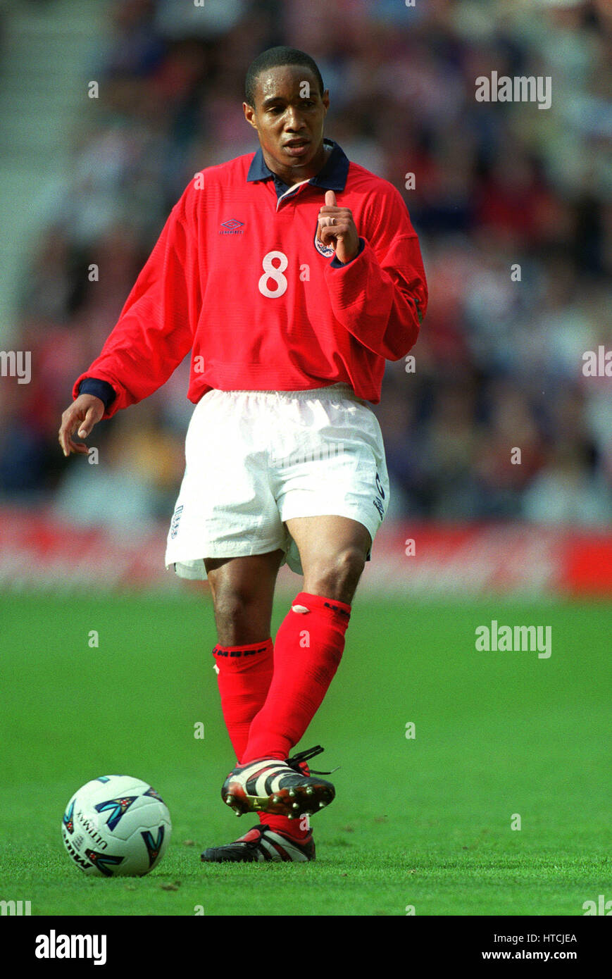 PAUL INCE ENGLAND & MIDDLESBROUGH FC 10 October 1999 Stock Photo - Alamy