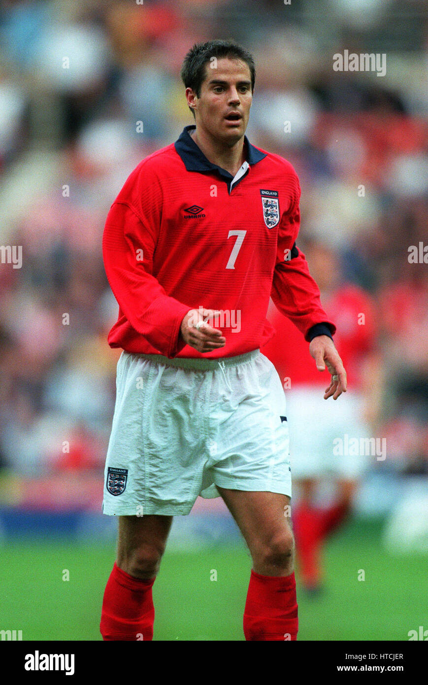 JAMIE REDKNAPP ENGLAND & LIVERPOOL FC 10 October 1999 Stock Photo - Alamy
