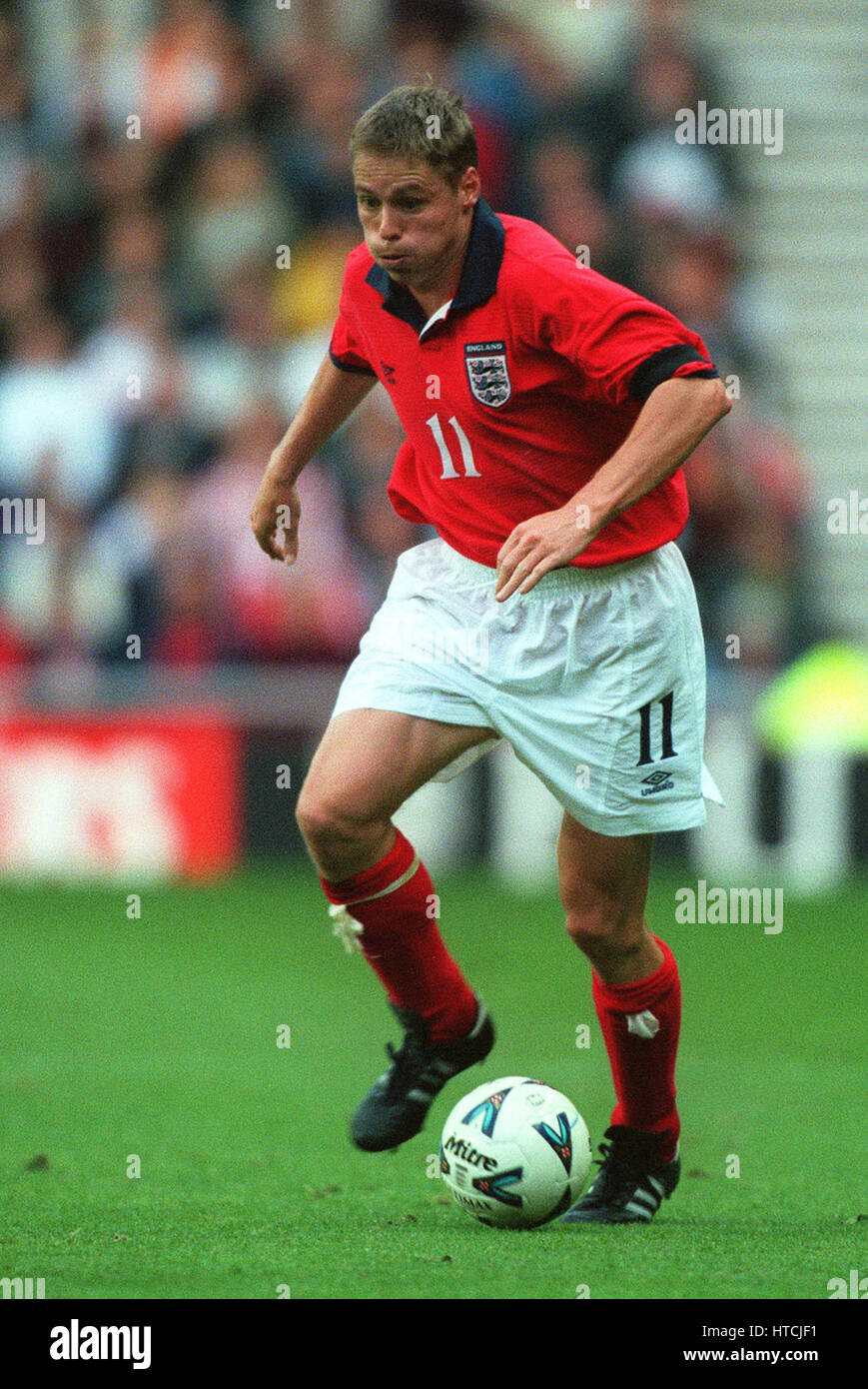STEVE GUPPY ENGLAND & LEICESTER CITY FC 10 October 1999 Stock Photo - Alamy