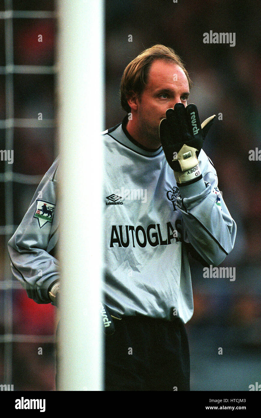 ED DE GOEY CHELSEA FC 16 October 1999 Stock Photo - Alamy