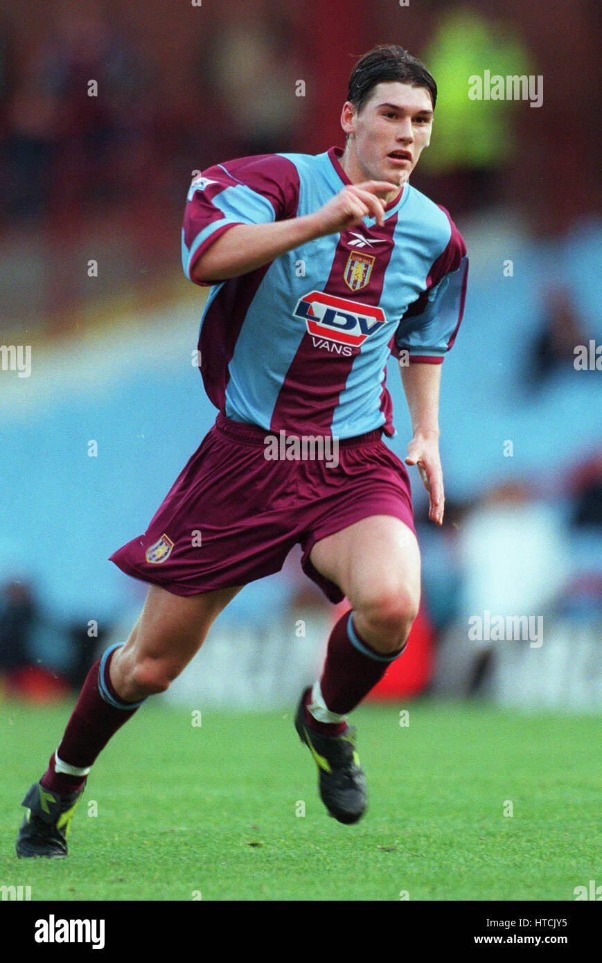 Gareth Barry High Resolution Stock Photography and Images - Alamy