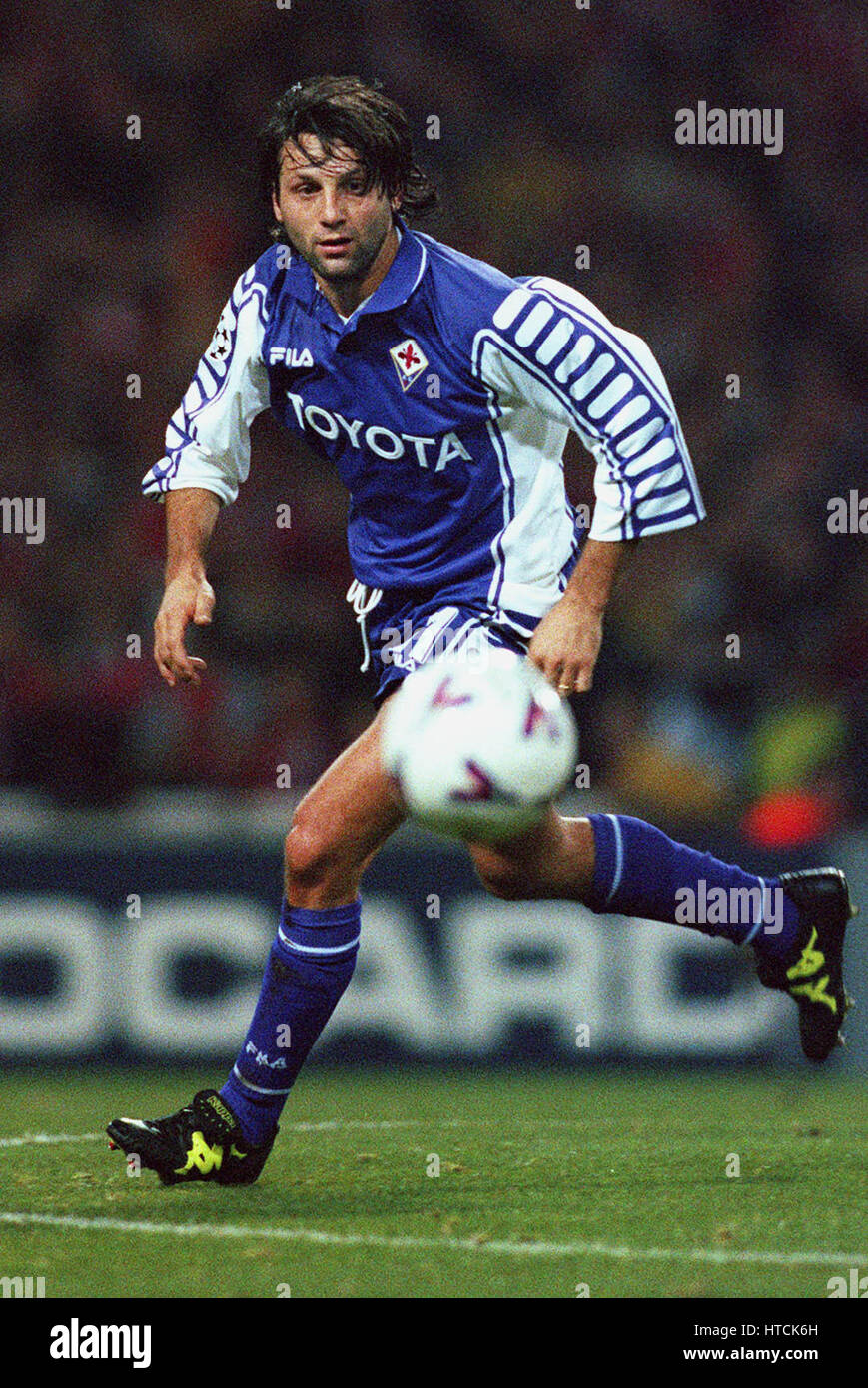 FABIO ROSSITTO FIORENTINA 27 October 1999 Stock Photo - Alamy