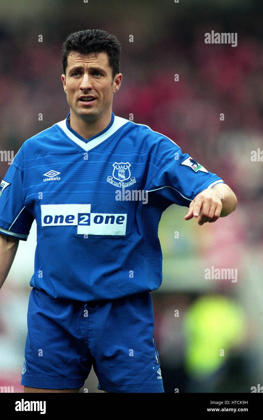 JOHN COLLINS EVERTON FC 30 October 1999 Stock Photo - Alamy