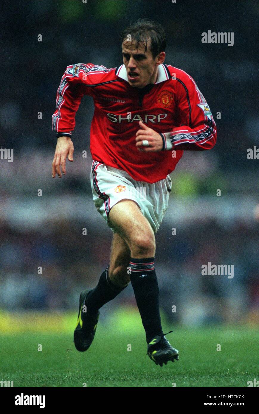 PHILIP NEVILLE MANCHESTER UNITED FC 30 October 1999 Stock Photo - Alamy