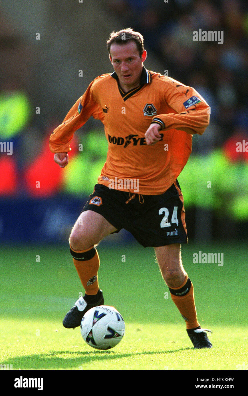 SCOTT TAYLOR WOLVERHAMPTON WANDERERS FC 31 October 1999 Stock Photo - Alamy