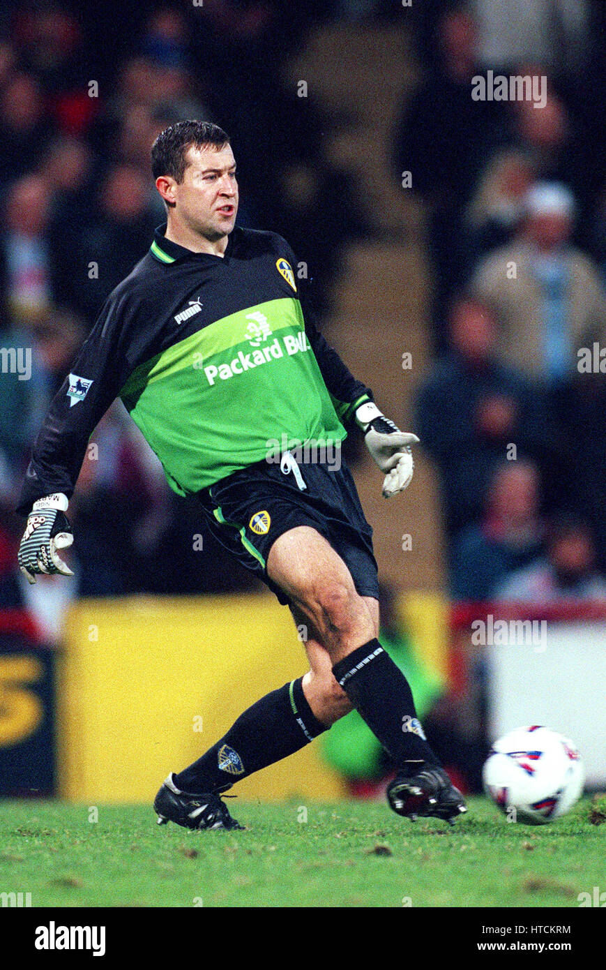 NIGEL MARTYN LEEDS UNITED FC 09 November 1999 Stock Photo - Alamy