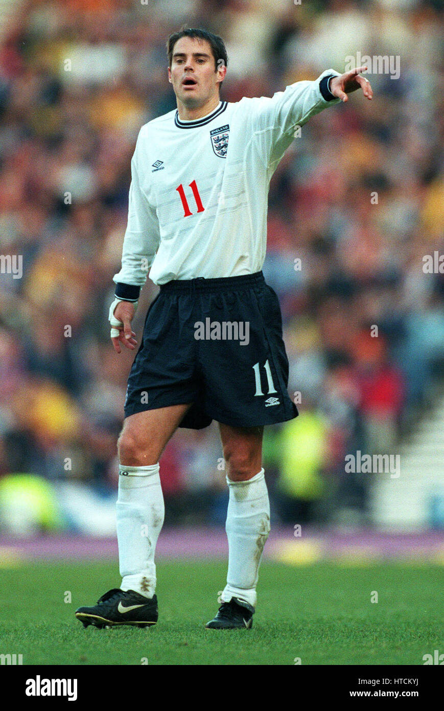 JAMIE REDKNAPP ENGLAND & LIVERPOOL FC 13 November 1999 Stock Photo - Alamy