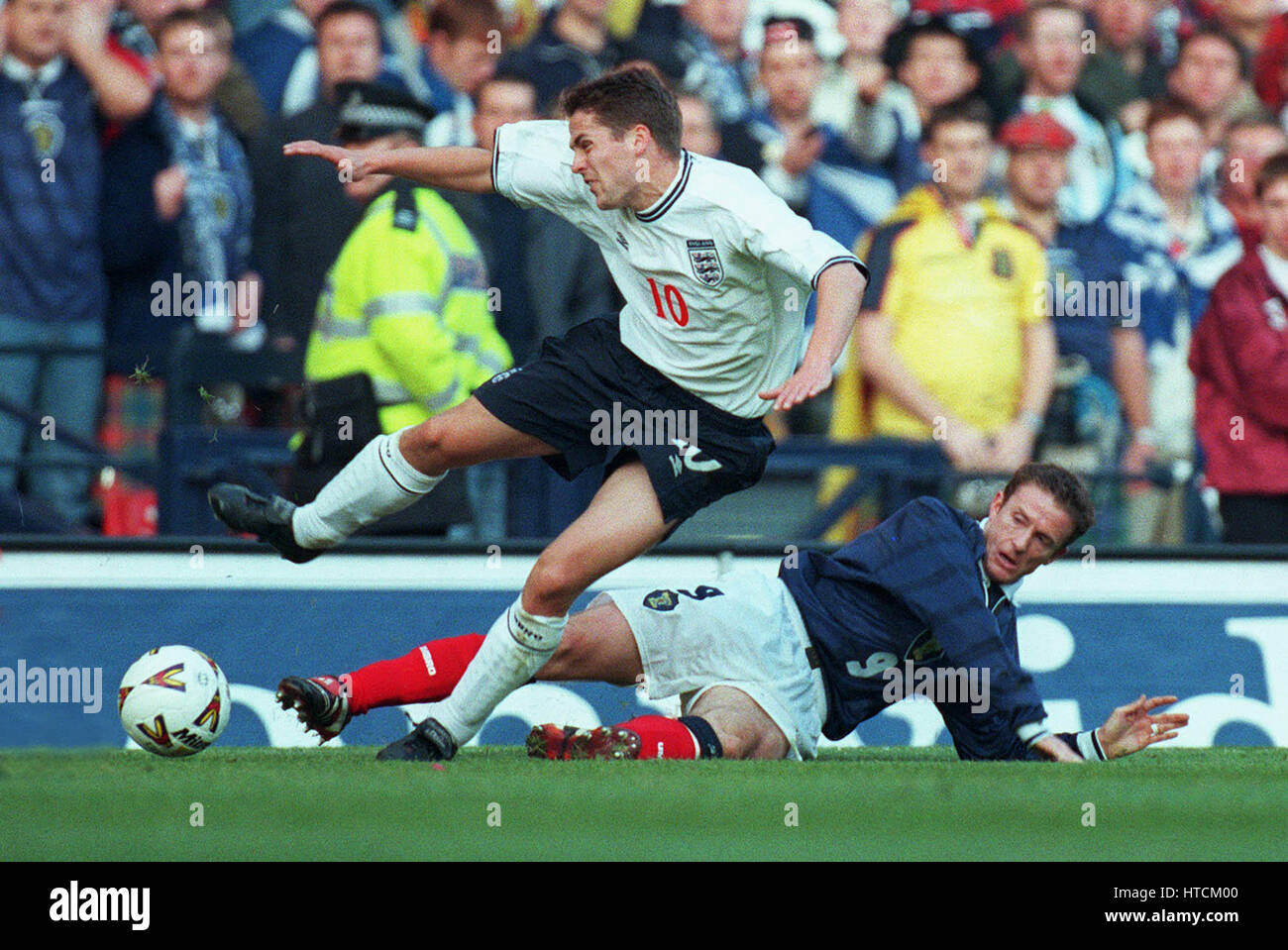 MICHAEL OWEN & KEVIN GALLACHER SCOTLAND V ENGLAND 13 November 1999 ...