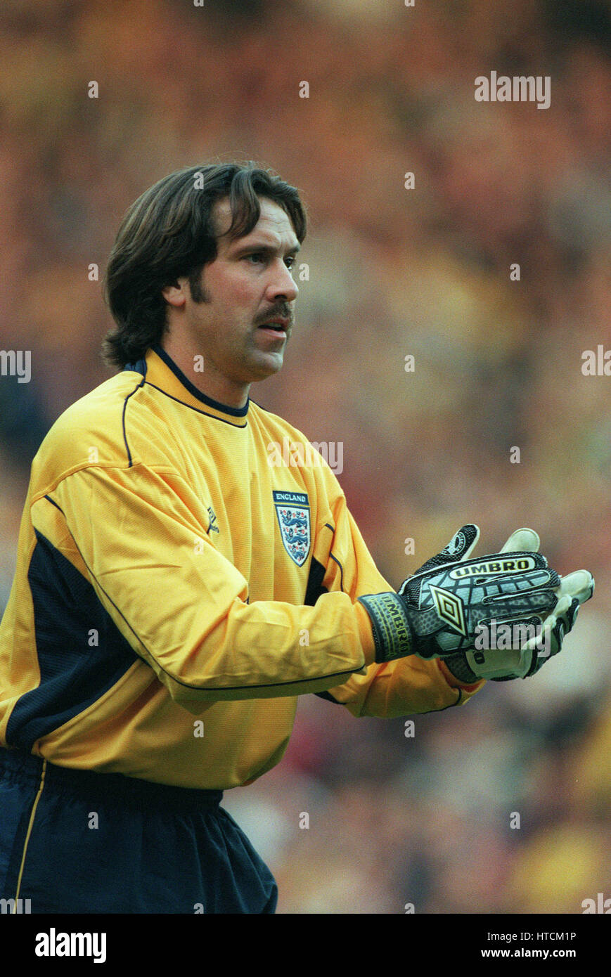 David seaman 1999 hi-res stock photography and images - Alamy