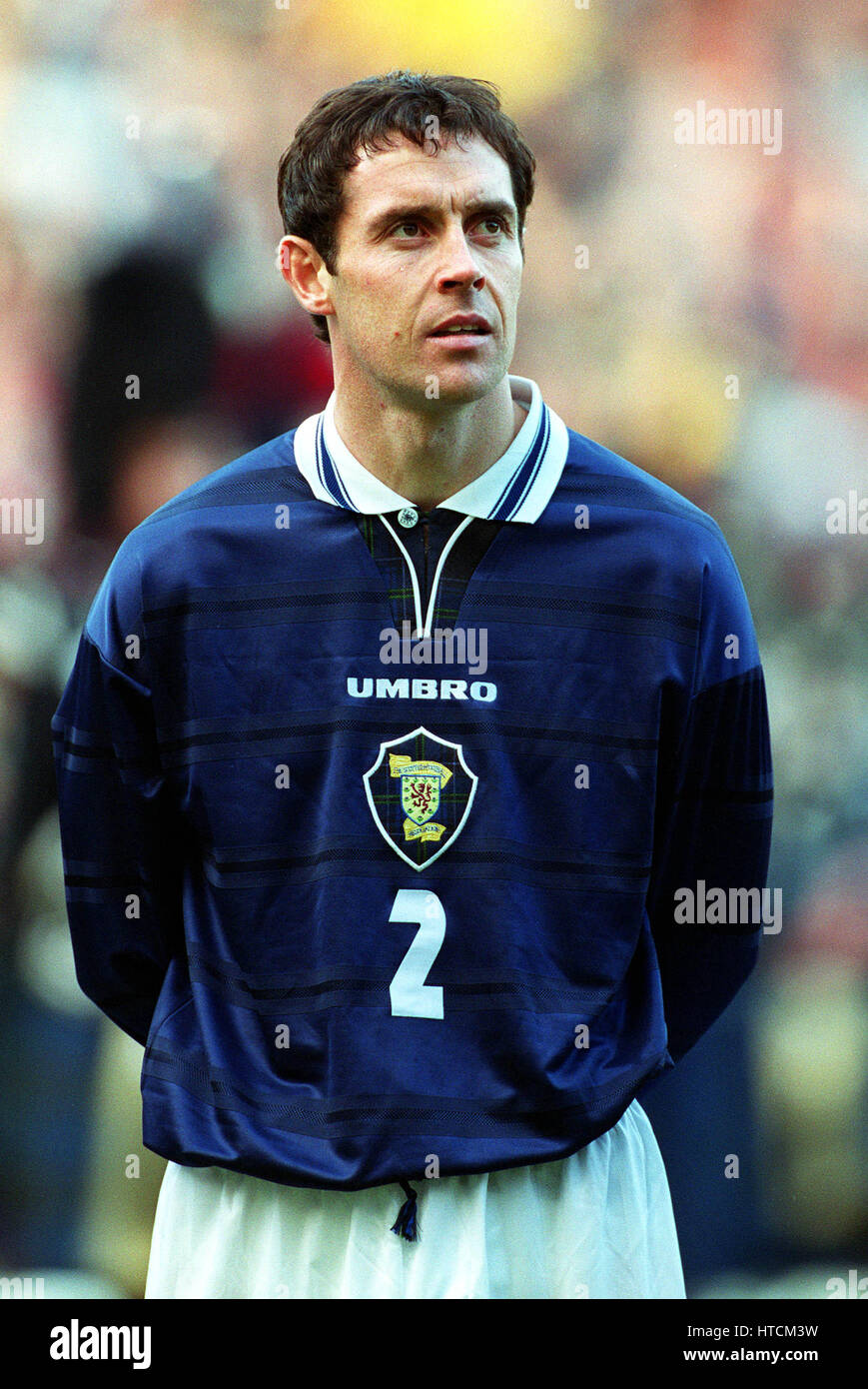 DAVID WEIR SCOTLAND & EVERTON FC 13 November 1999 Stock Photo - Alamy