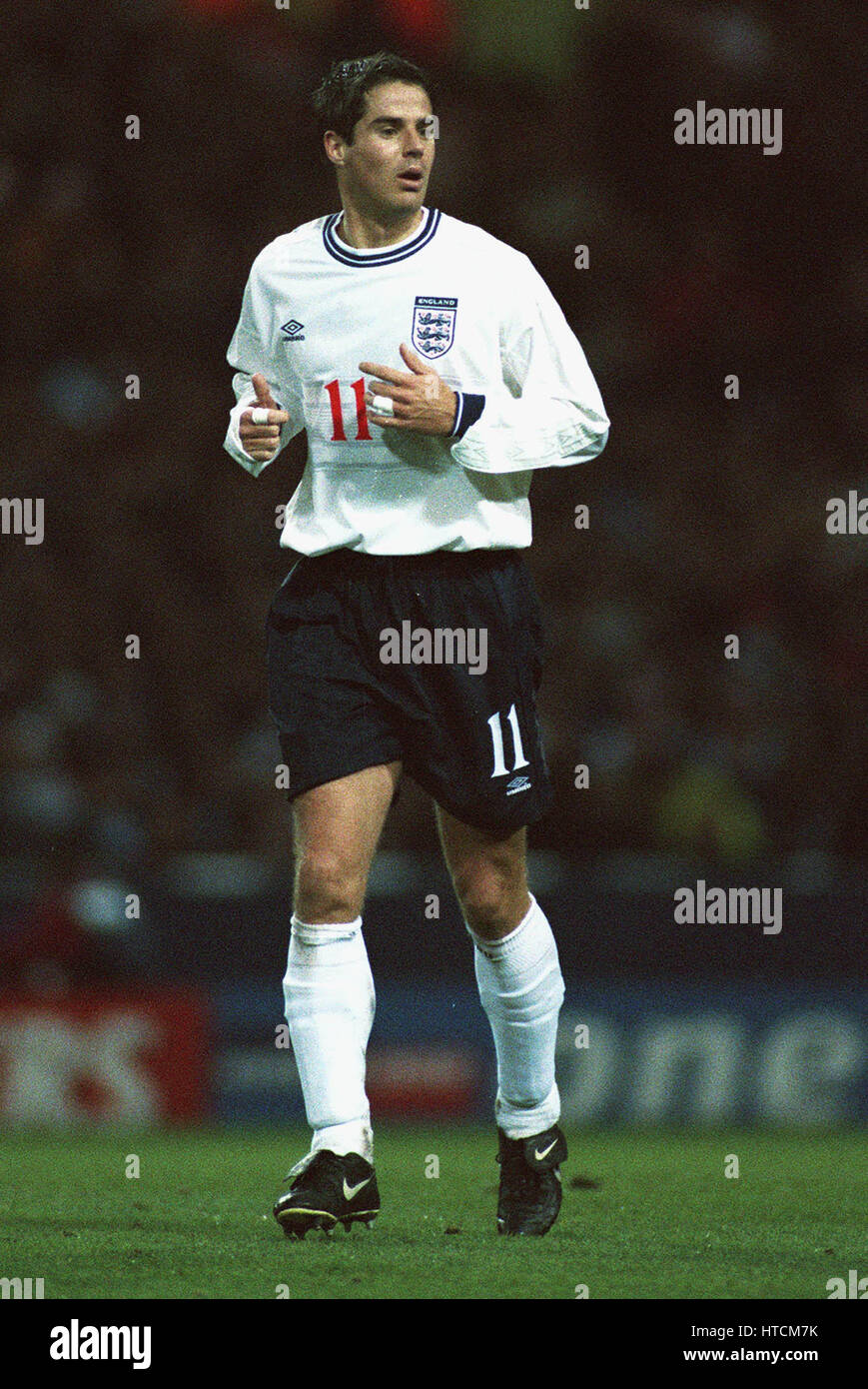 JAMIE REDKNAPP ENGLAND & LIVERPOOL FC 17 November 1999 Stock Photo - Alamy