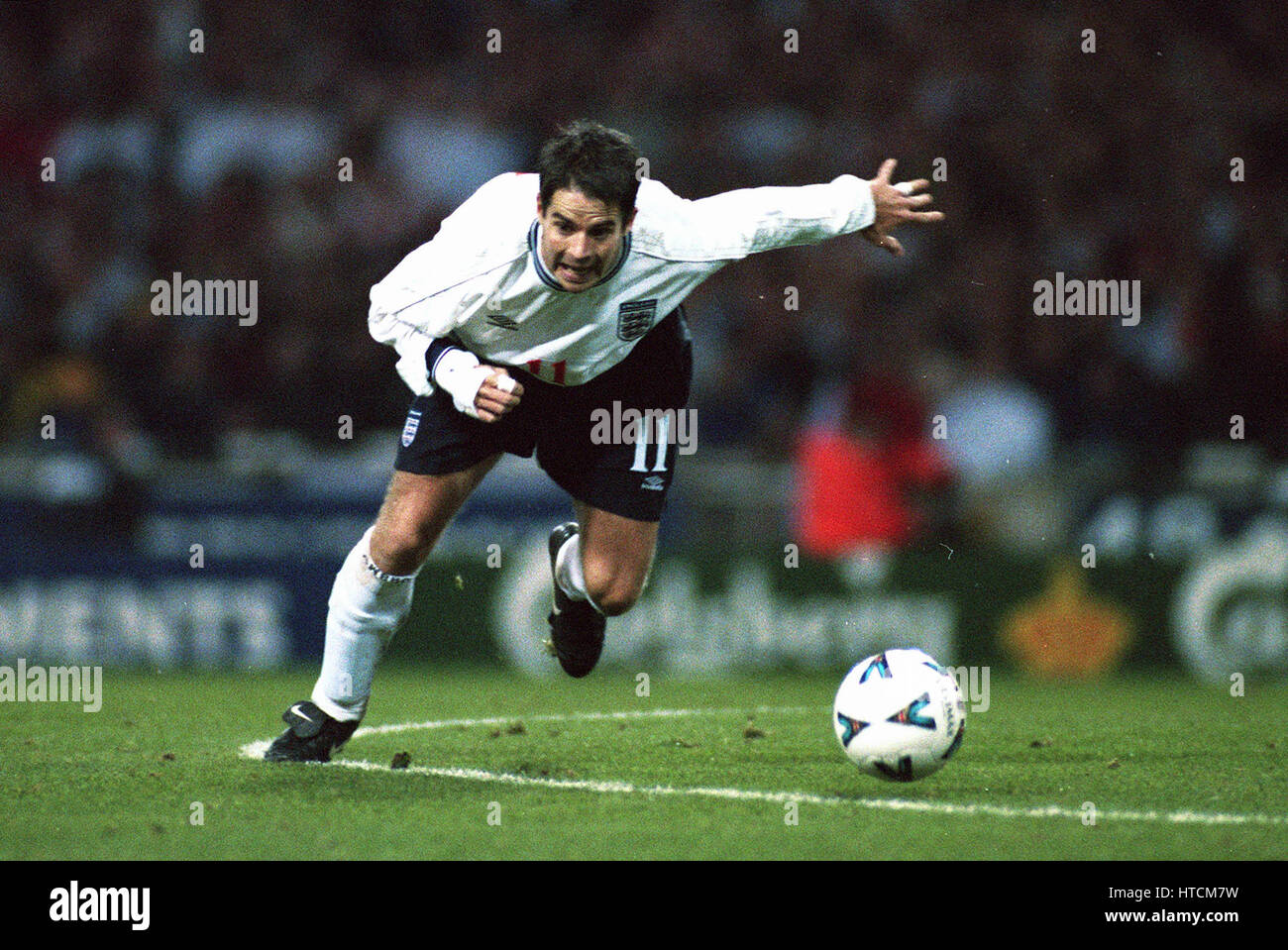 JAMIE REDKNAPP ENGLAND & LIVERPOOL FC 17 November 1999 Stock Photo - Alamy