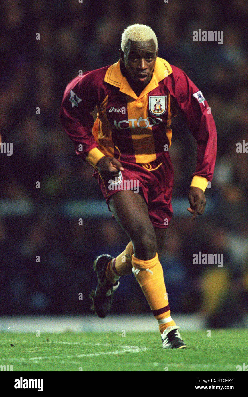 JAMIE LAWRENCE BRADFORD CITY FC 21 November 1999 Stock Photo - Alamy