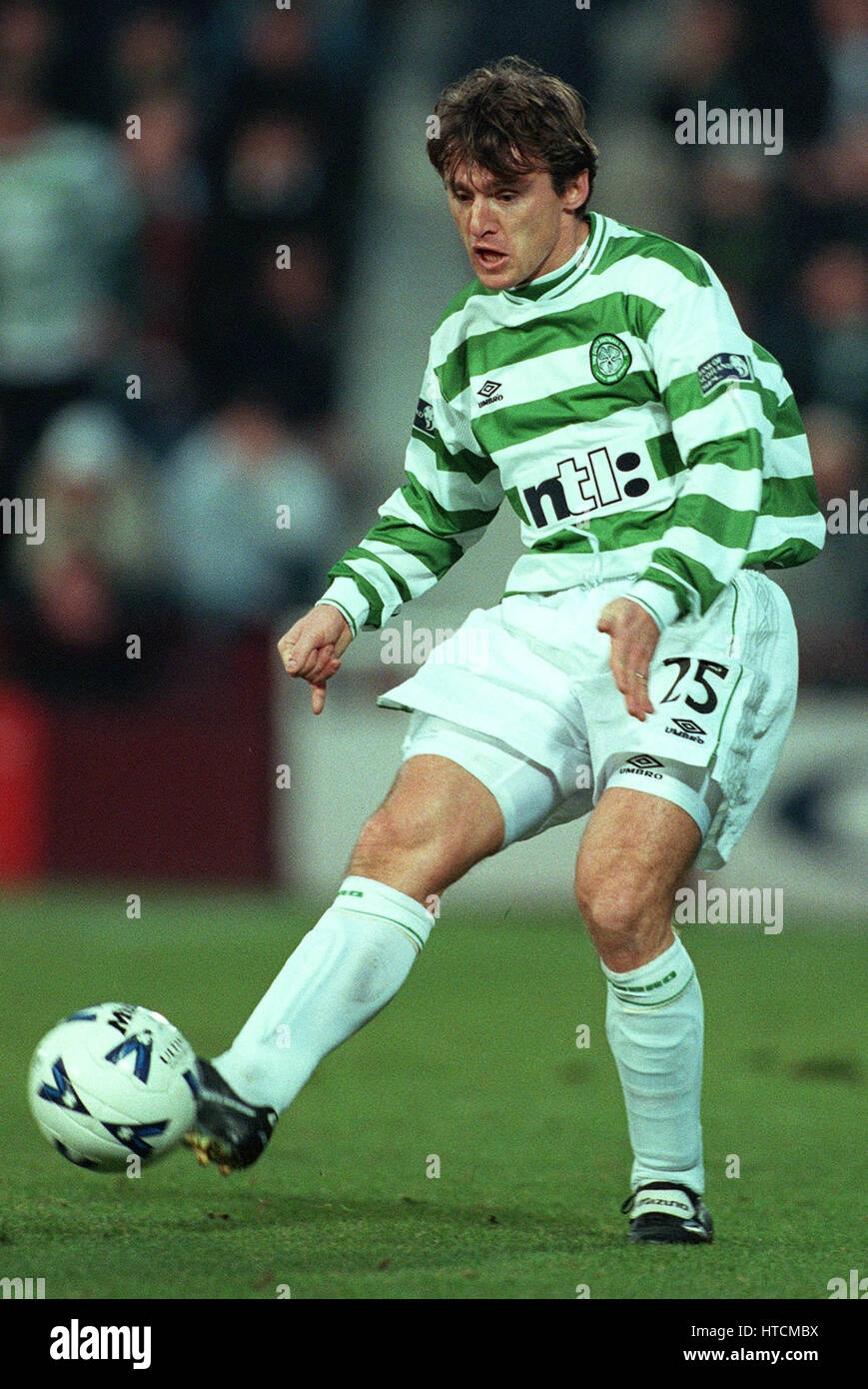 LUBOMIR MORAVCIK GLASGOW CELTIC FC 20 November 1999 Stock Photo - Alamy