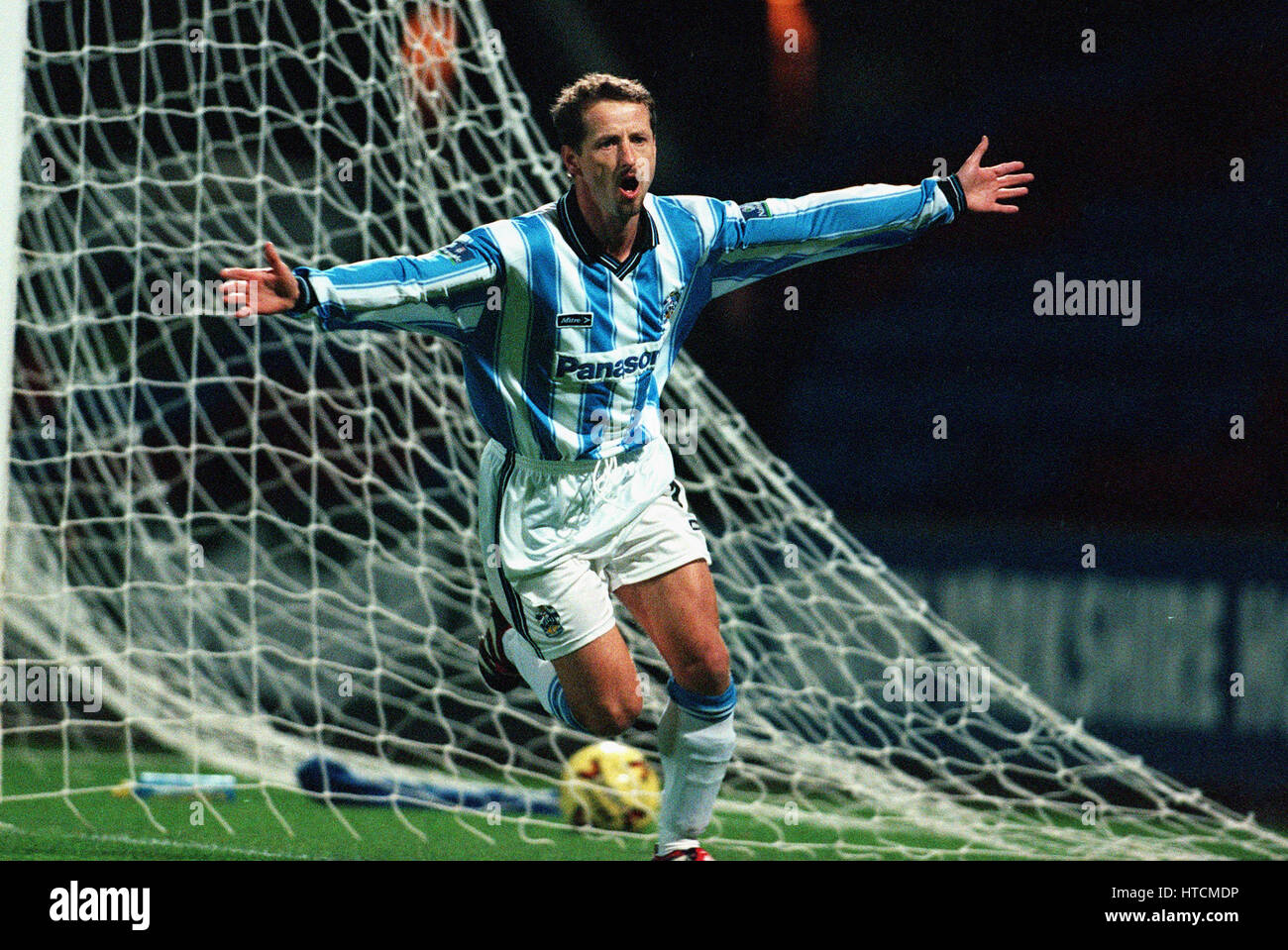 Scott sellars hi-res stock photography and images - Alamy