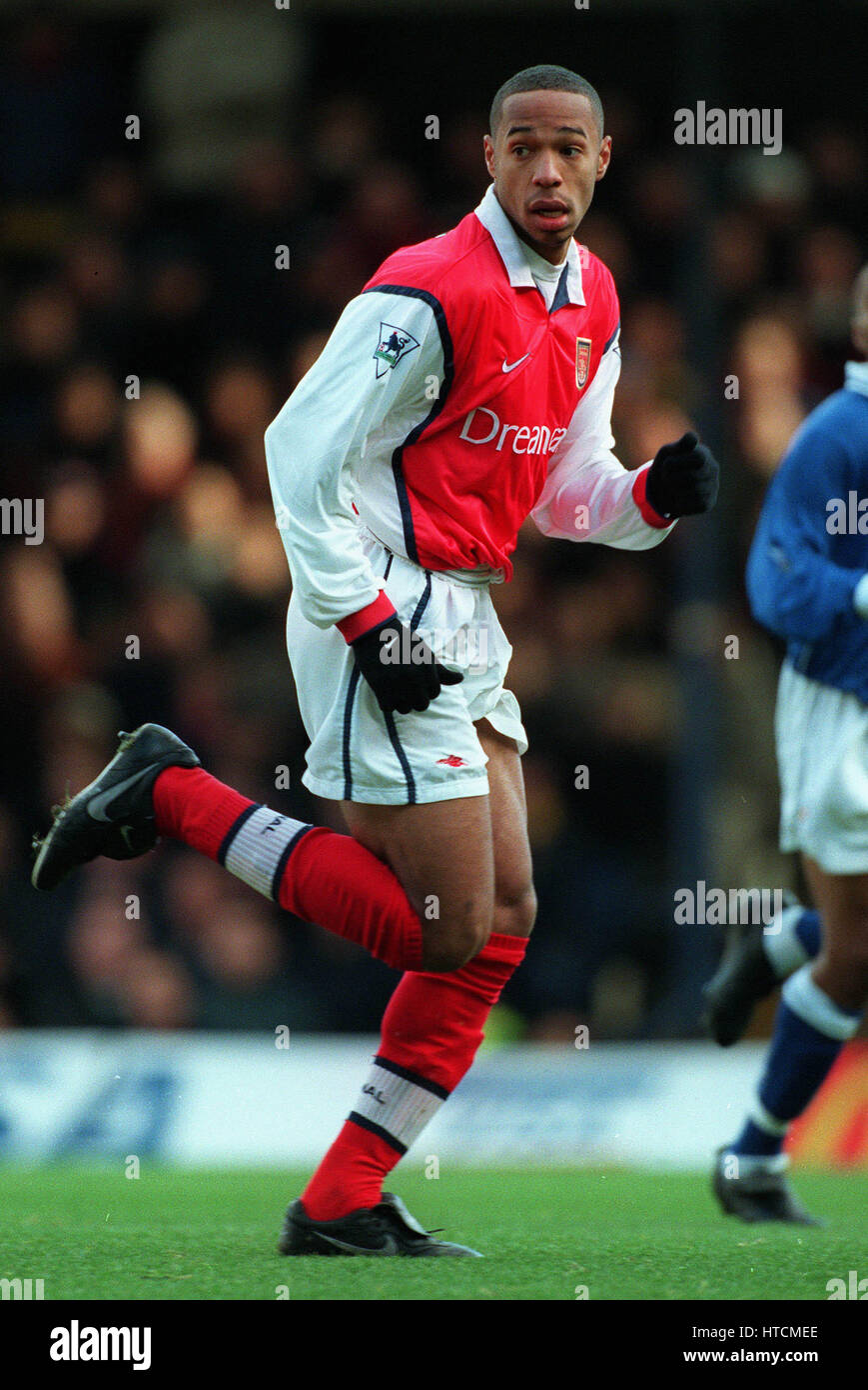 Thierry henry 1999 arsenal hi-res stock photography and images - Alamy