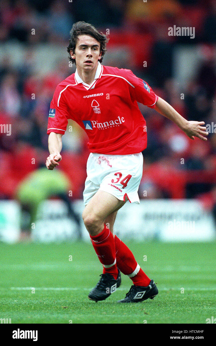 DAVID PRUTTON NOTTINGHAM FOREST FC 21 November 1999 Stock Photo - Alamy