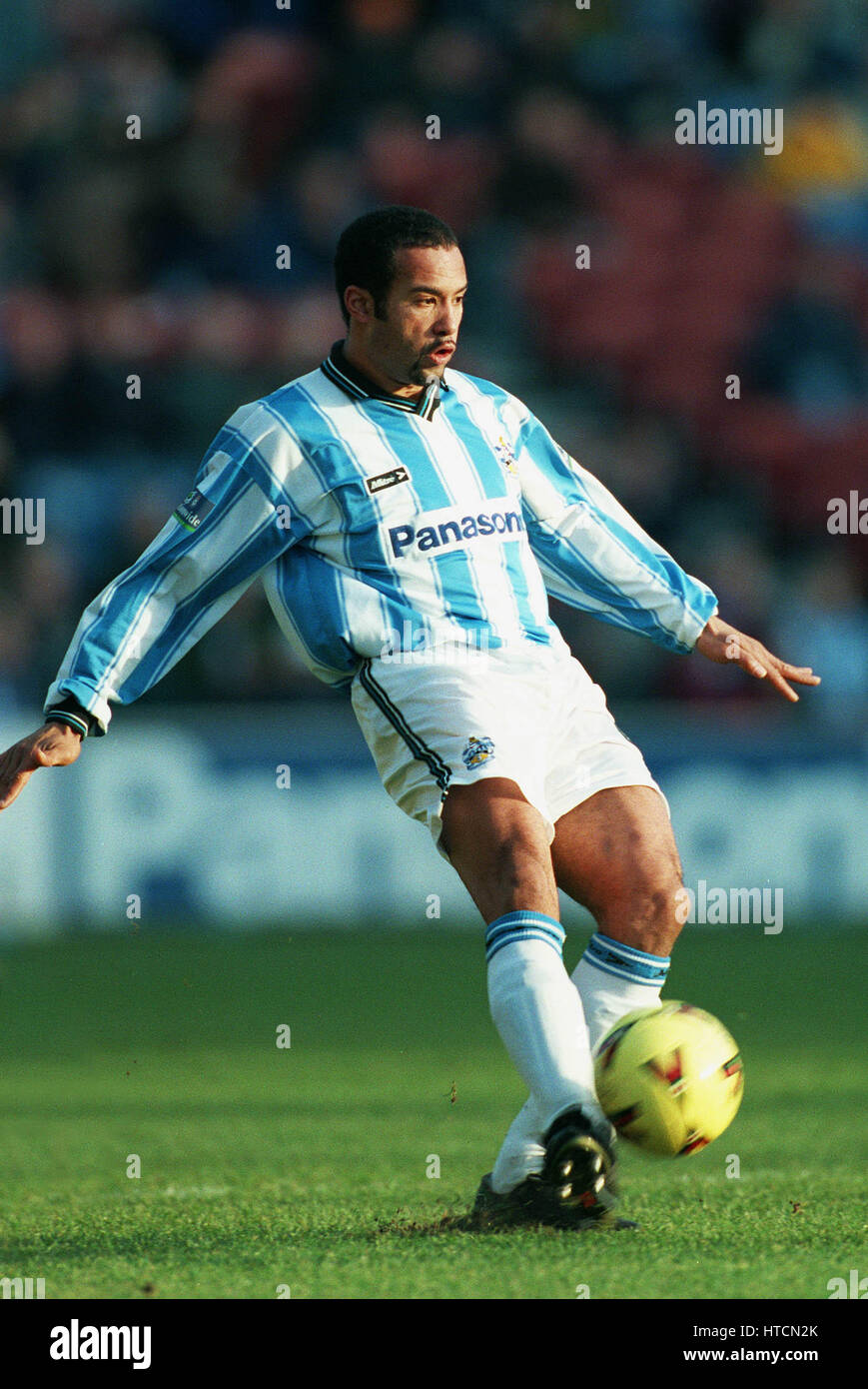 DEAN GORRE HUDDERSFIELD TOWN FC 28 December 1999 Stock Photo - Alamy