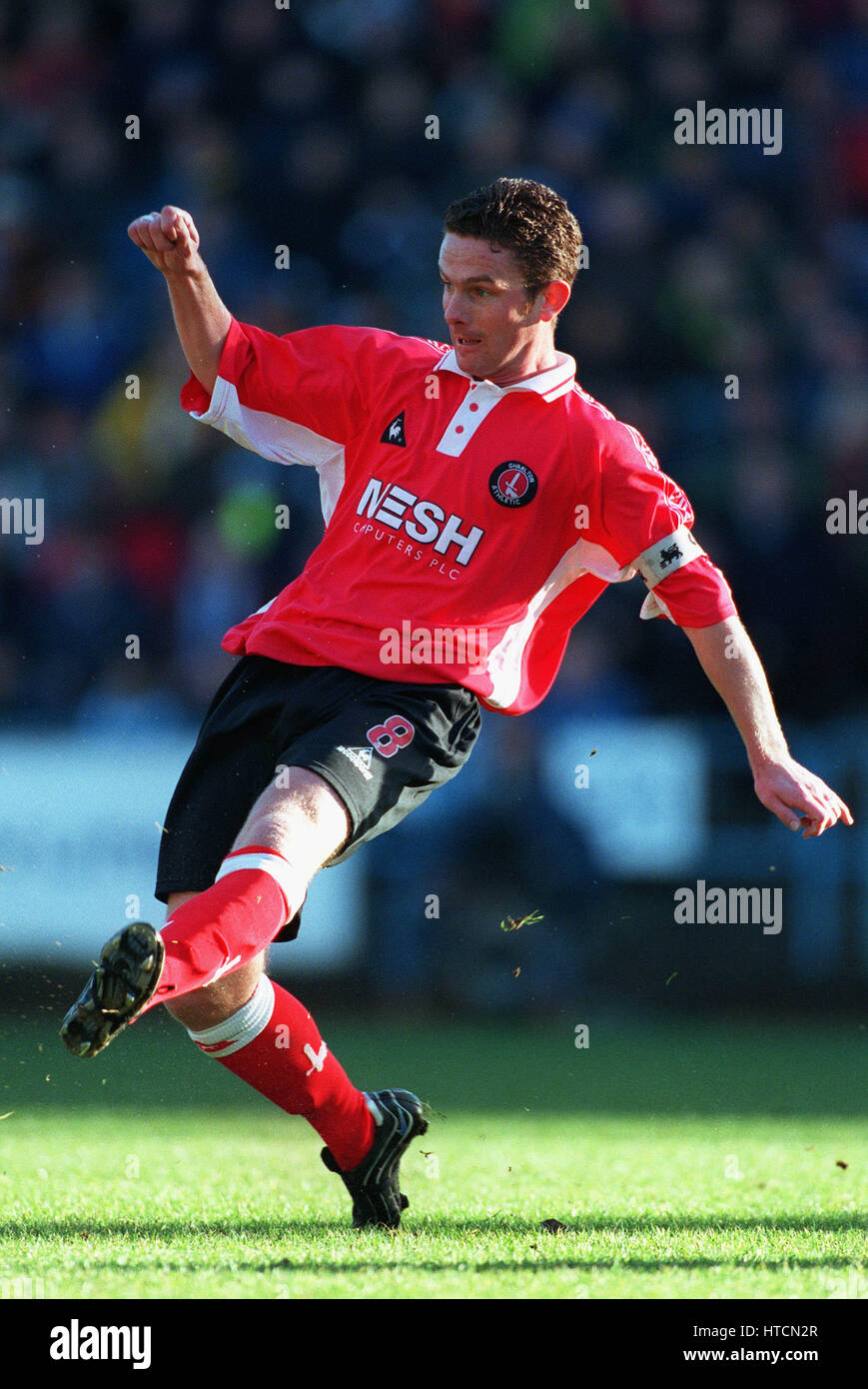 MARK KINSELLA CHARLTON ATHLETIC FC 28 December 1999 Stock Photo - Alamy