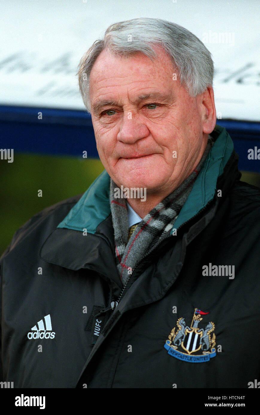 Bobby robson newcastle 1999 hi-res stock photography and images - Alamy