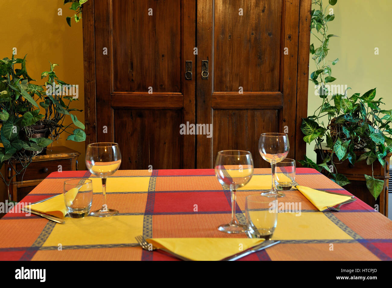 Italian food on italian restaurant table Stock Photo - Alamy
